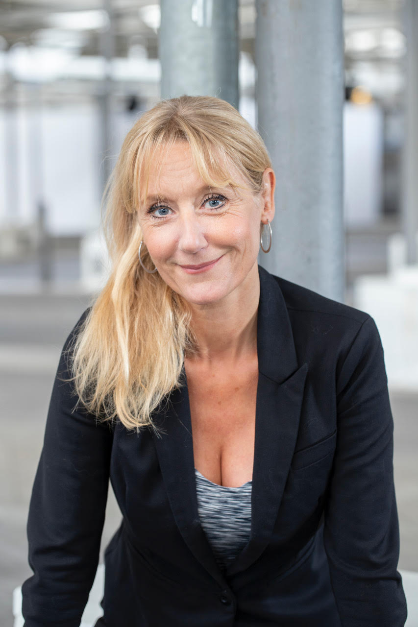 Forfatter og hovedrolleindehaver fra Badehotellet besøger Kerteminde ...