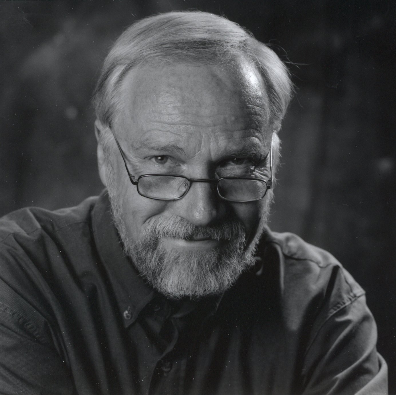 Lokal fotokunstner skriver bog om sit liv med fotografering ...